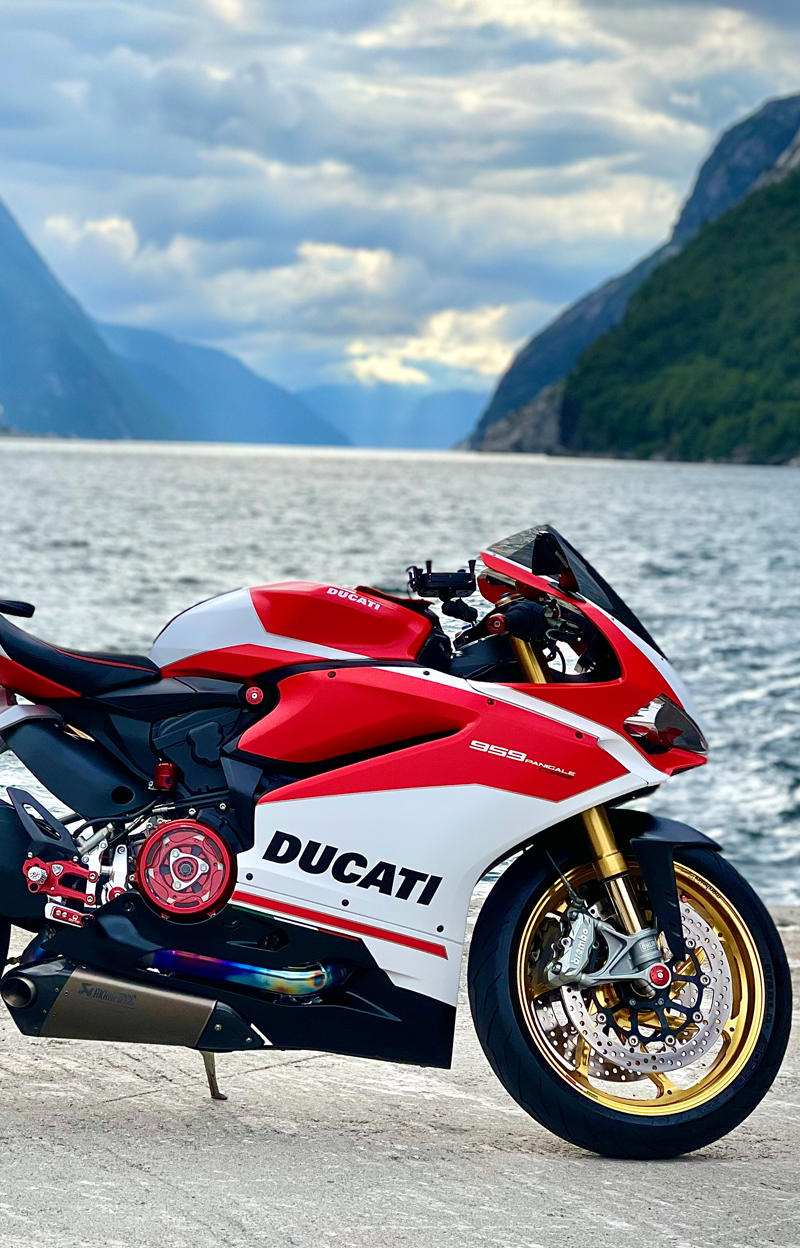 Cnc Racing | Componenti Speciali per Moto e Accessori