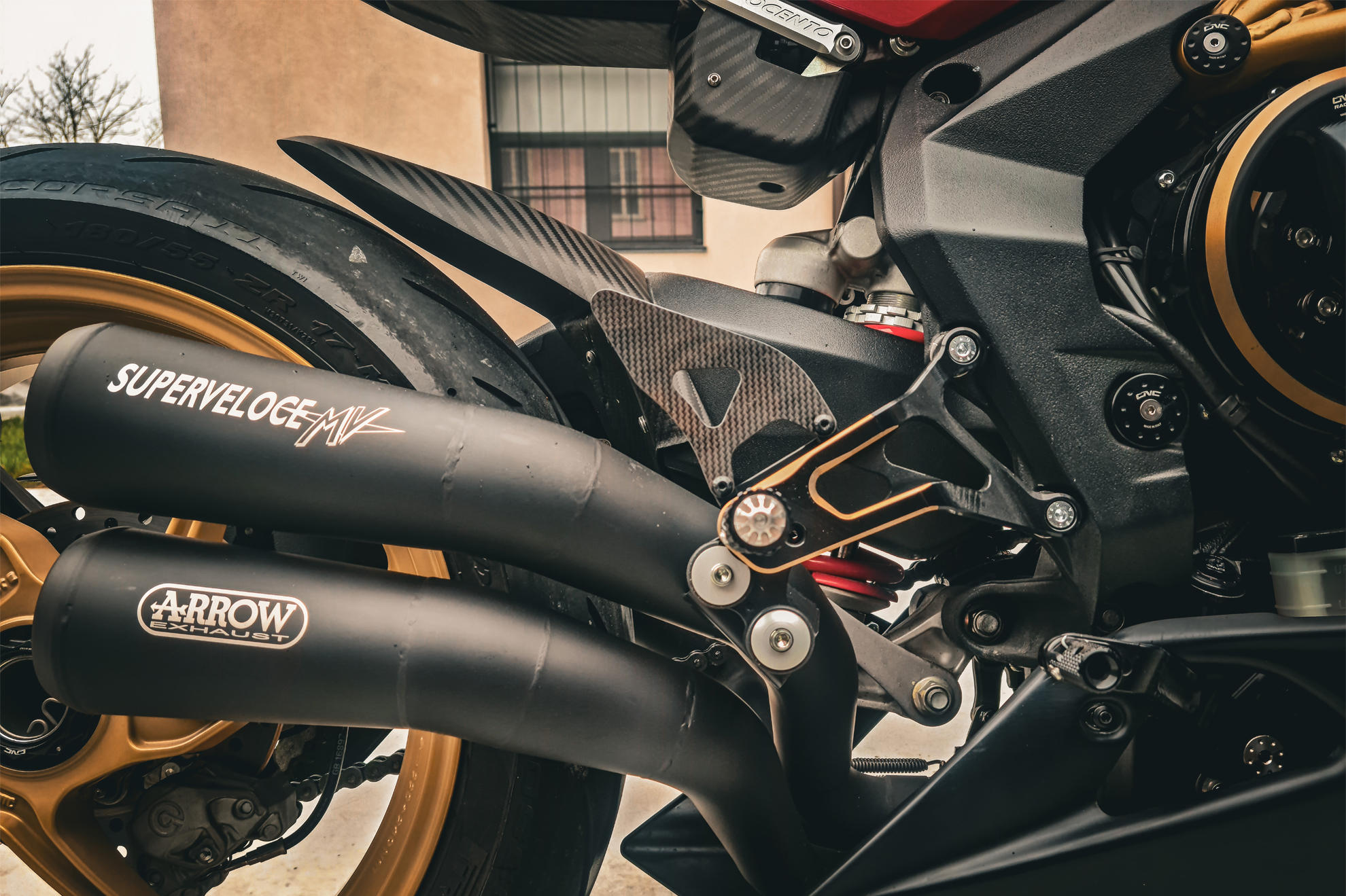 Adjustable rear sets MV Agusta - Bicolor | Cnc Racing