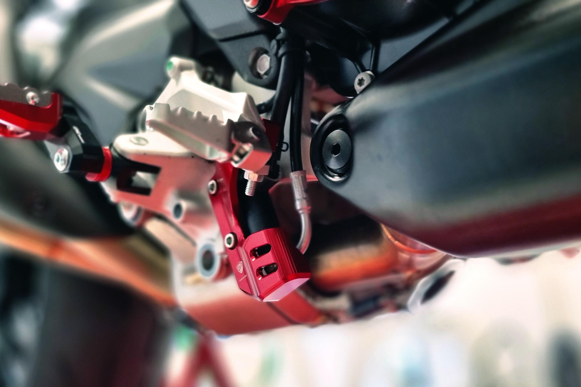 Rear brake master cylinder protector Ducati Multistrada V4 - Cnc Racing ...