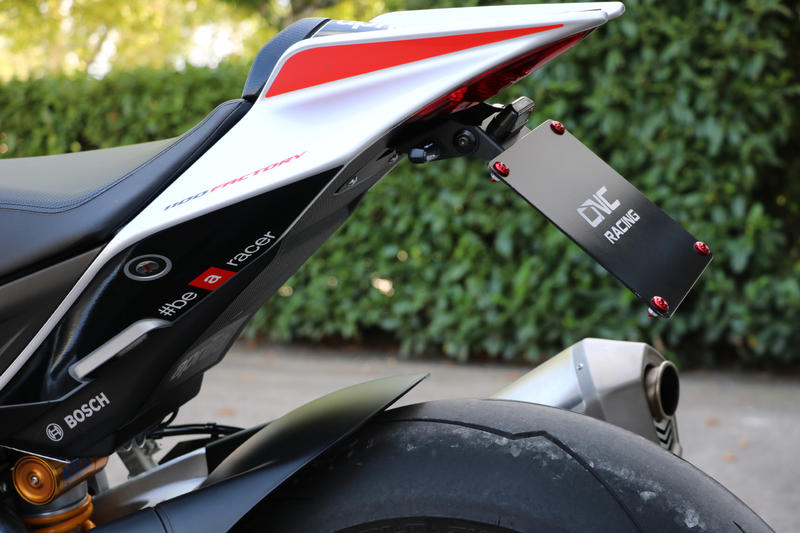 Adjustable license plate Aprilia | Cnc Racing