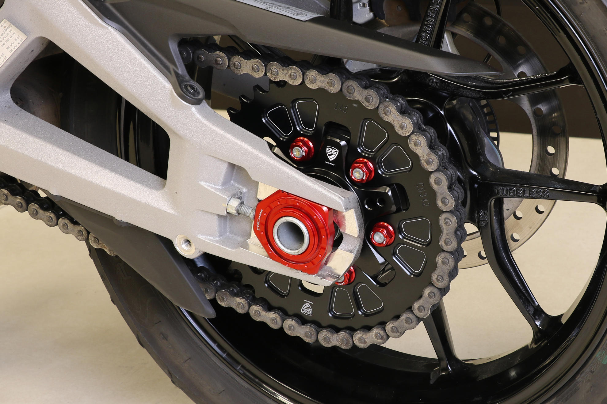 Rear sprocket flange Ducati | Cnc Racing